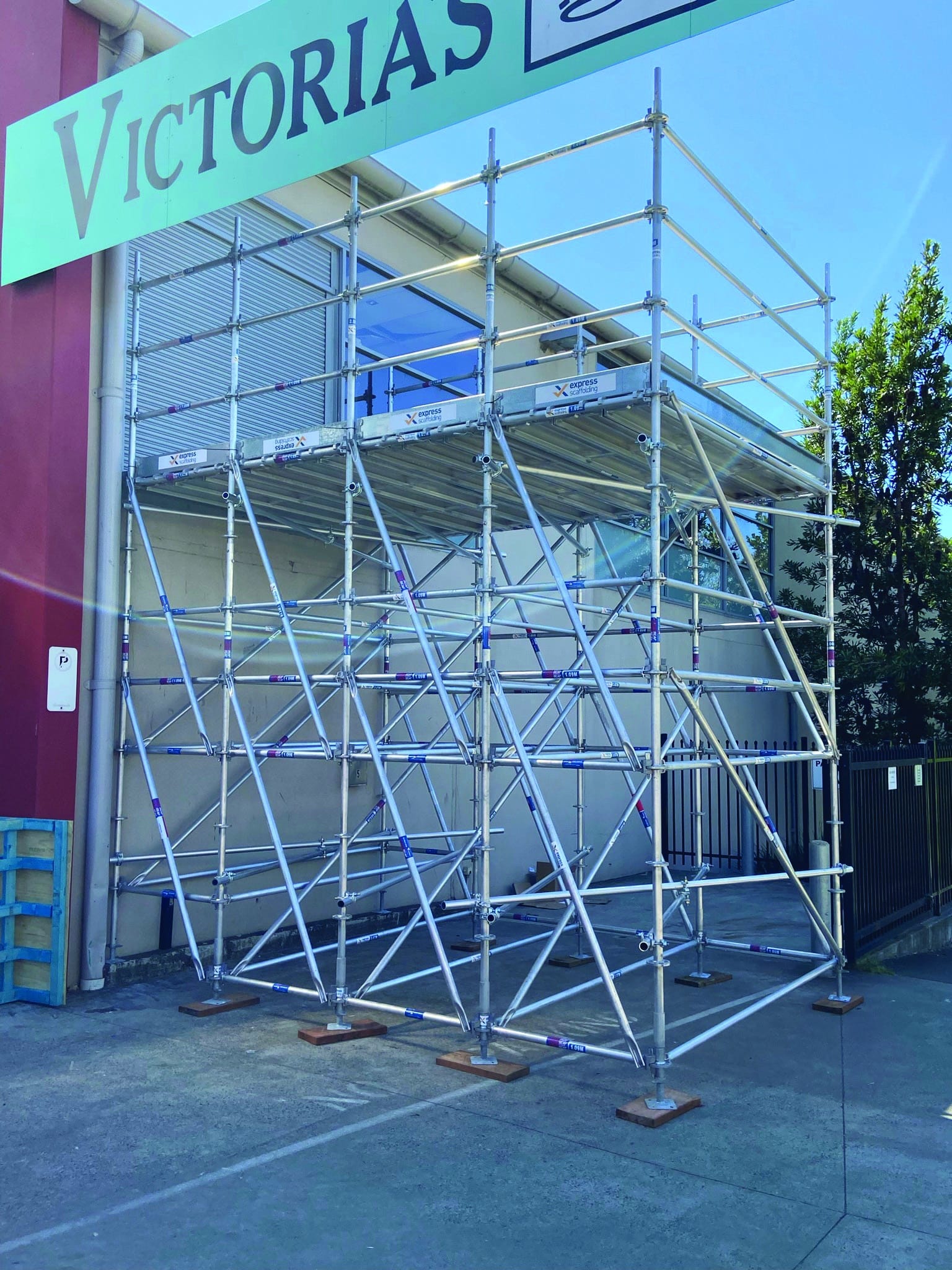 Heavy Duty Loading and Propping Solutions by SafeSmart Access